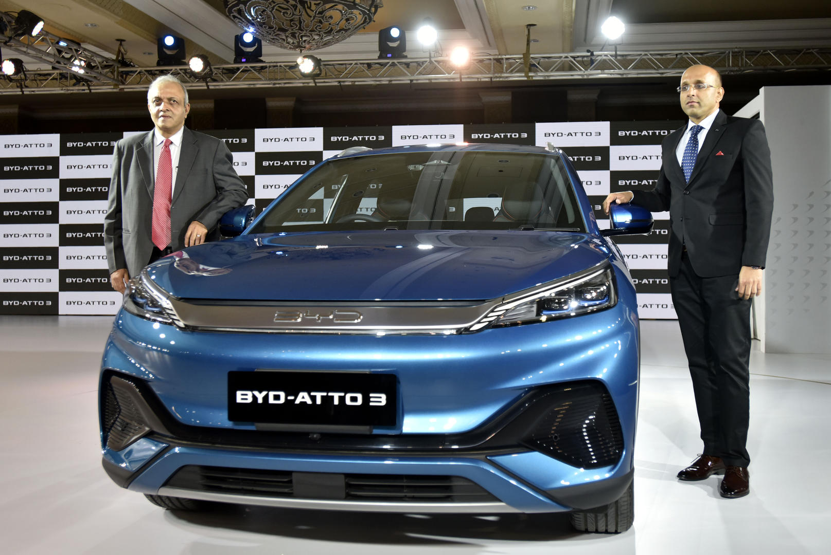 比亚迪的2022：出海忙，新能源汽车足迹遍布70多个国家和地区 _中金在线财经号