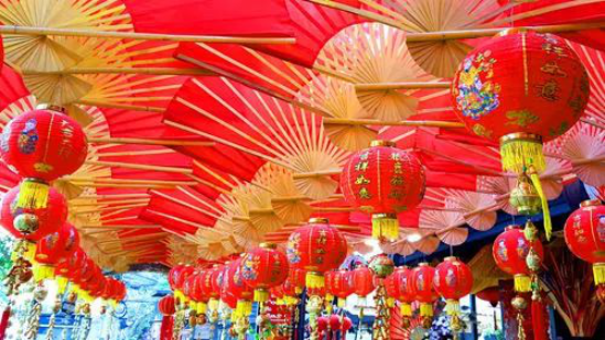 中国春节风靡全球，20亿人共度春节，春节是中国的，更是世界的_中金在线财经号